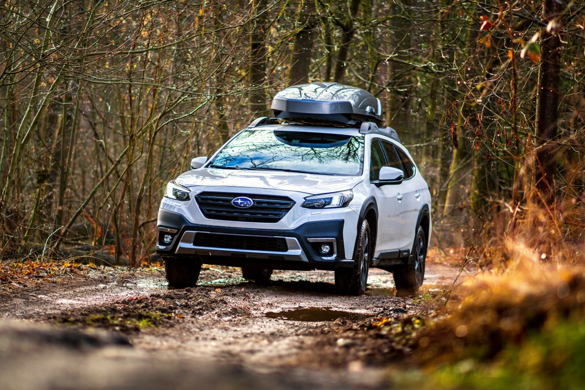 Top 8 Road Trip Cars That Crush the Competition - Passing Thru - For ...